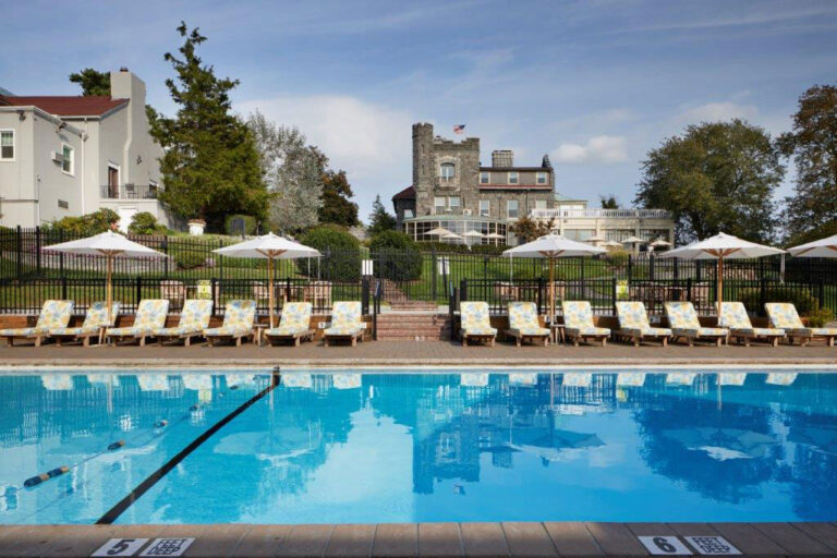 Jacob Collier's Hideaway | 4 Days and Nights of Musical Conversation ...